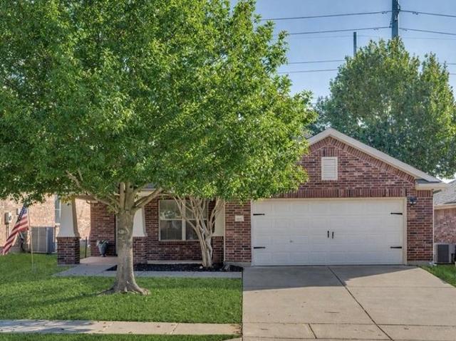 15532 Adlong Dr, Fort Worth, TX 76262