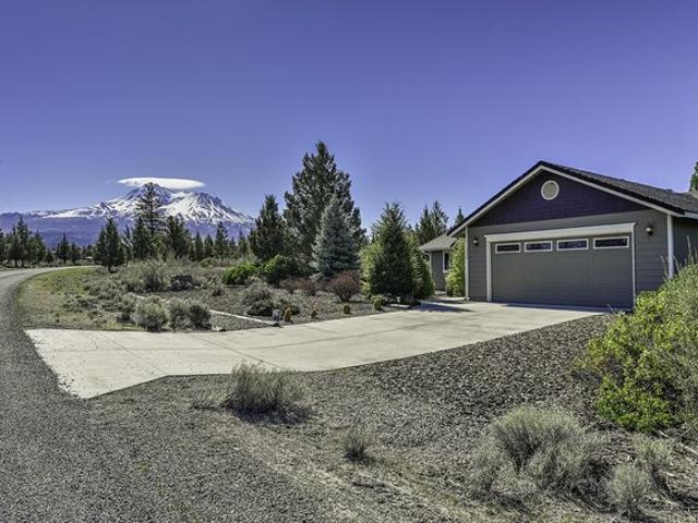 15535 Sherwood Rd, Weed, CA 96094