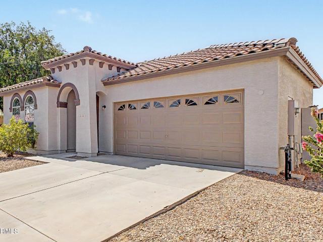 1553 e prickly pear place