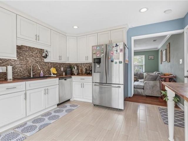 1553 Forest Cove Dr, Chesapeake, VA 23323