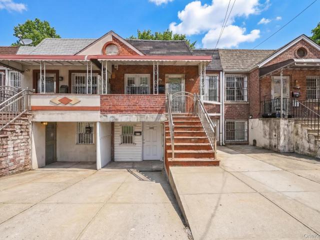 155 1 th Avenue | Compass