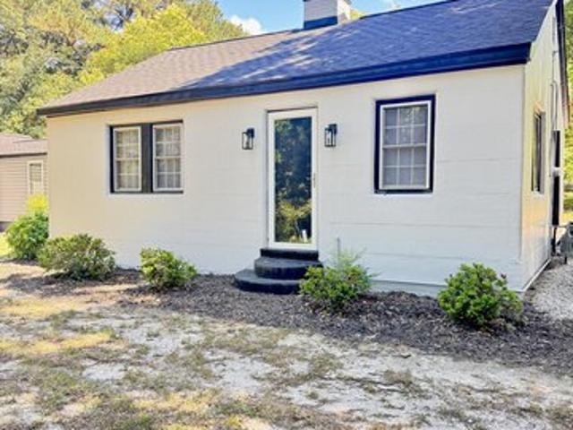 155 1st St, Henderson, NC 27536