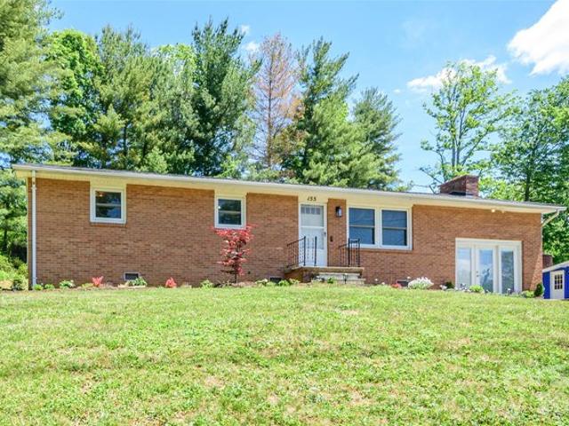 155 Chestnut Pl, Arden, NC 28704