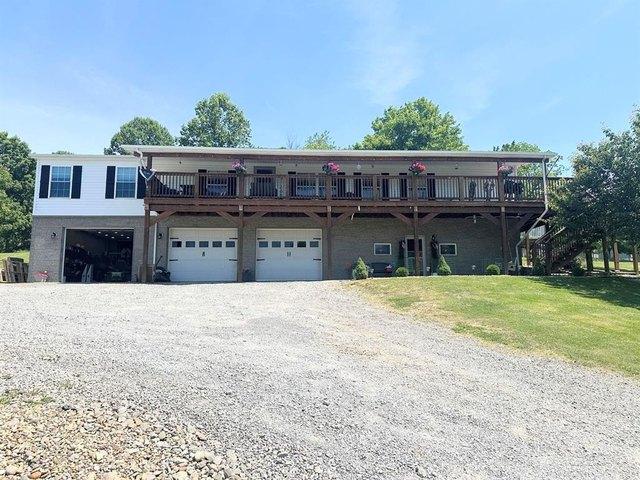 155 Crimm Rd, Ford City, PA 16226