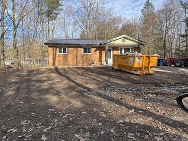 155 Crowell Dr, Saginaw, MI 48609