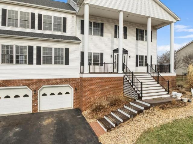 155 Alder Ln, Christiansburg, VA