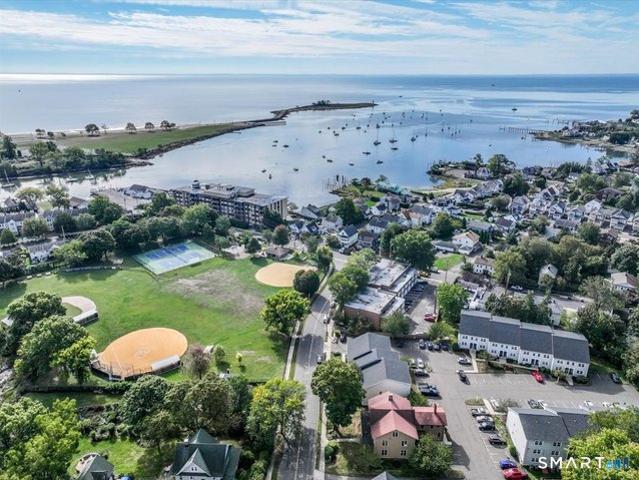 155 Brewster St Apt 2H, Bridgeport, CT 06605