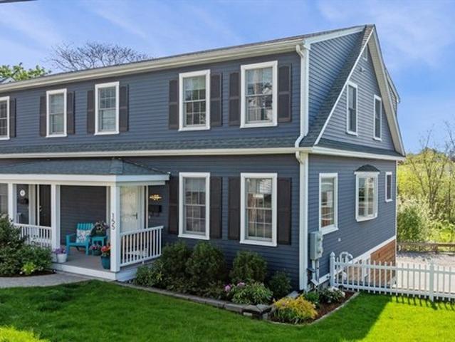 155 Green St Unit 4, Marblehead, MA 01945
