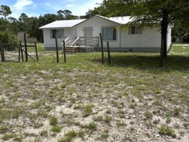 155 Doe Ln, Carrabelle, FL 32322