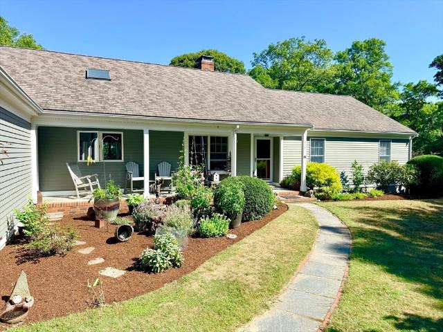 155 Damon Rd