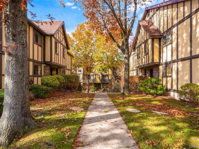 155 Devon Loop, Unit A