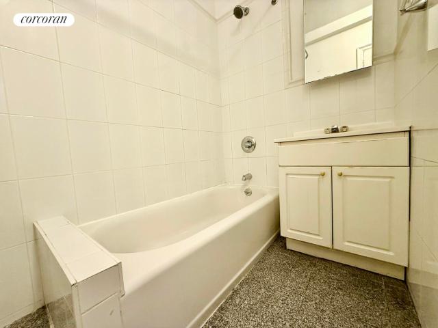 155 E 52ND Street 7E
