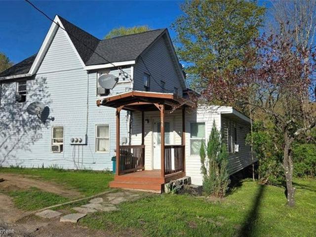 155 Huckleberry Tpke, Wallkill, NY 12589