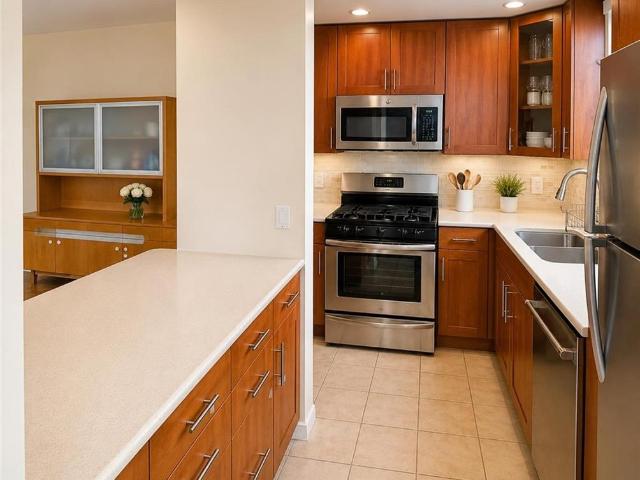 155 Oceana Drive East # 2G