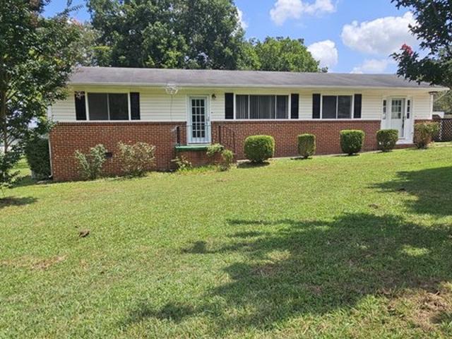 155 Lake Ave, Ringgold, GA 30736