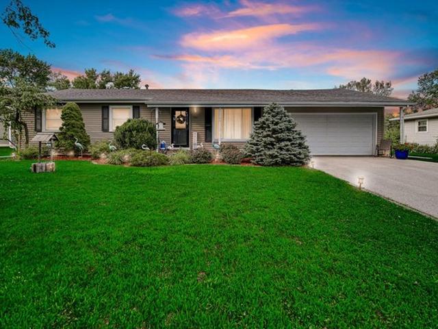 155 Lexington St, Valparaiso, IN 46385