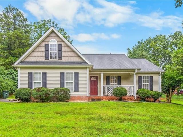 155 Monroe St, Winston Salem, NC 27104