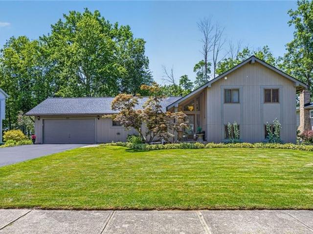 155 Moorland Rd, Rochester, NY 14612