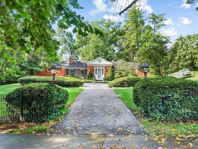 155 Magnolia Ave, Glendale, OH 45246