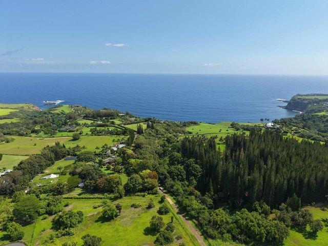 155 Manawai Pl, Haiku, HI 96708