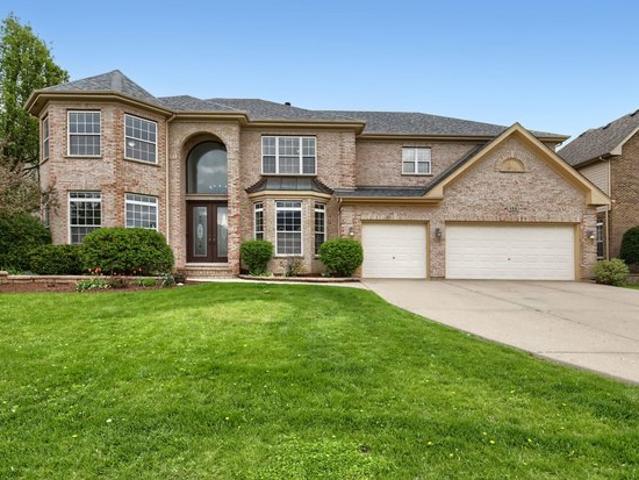 155 Michigan Dr, Bloomingdale, IL 60108