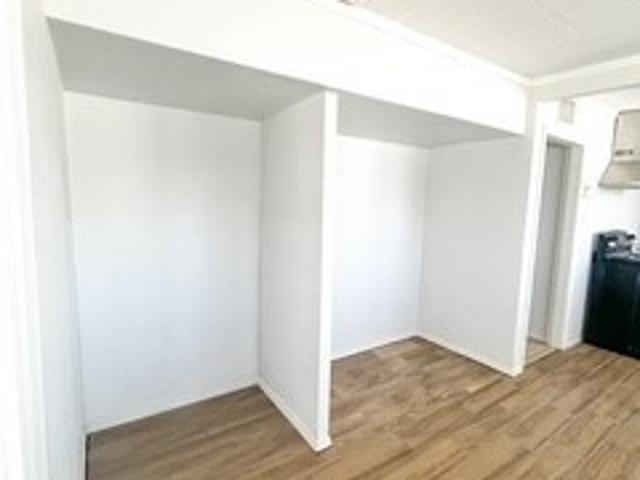 155 N 1st