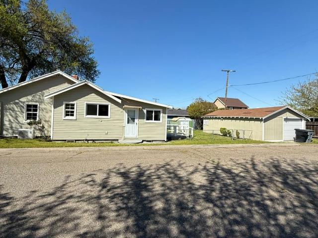 155 N Bryan Ave, Oakdale, CA 95361 | Compass