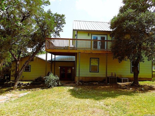 155 Scenic Cir, Lakehills, TX 78063