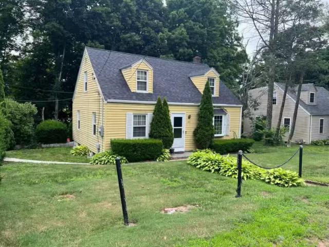 155 SHEPARD AVE, HAMDEN, CT 06514 Single Family Residence For.