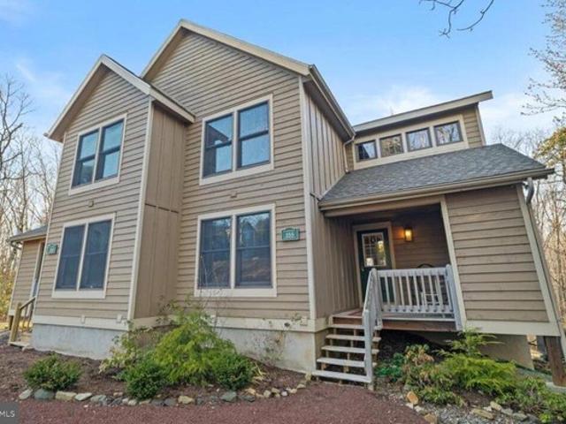 155 Pine Ct Unit E, Tannersville, PA 18372