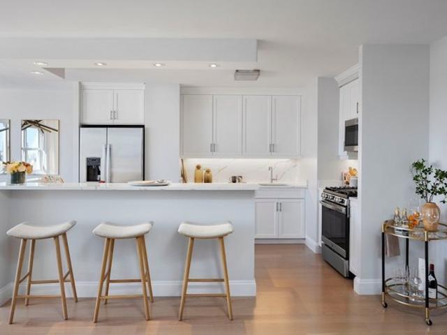 155 W 68th St Apt 28E, Manhattan, NY 10023