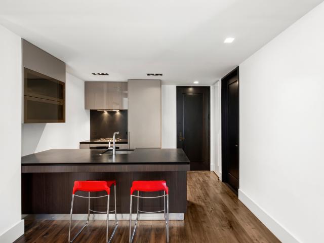 155 W 18TH Street 403