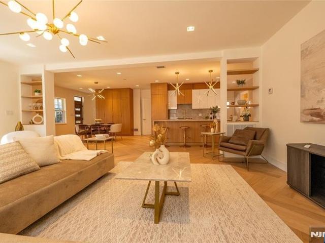 155 Waldo Pl, Englewood, NJ 07631