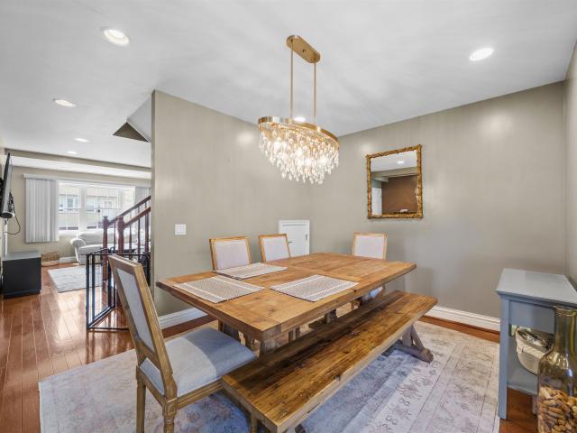 155 West 21St St # 1