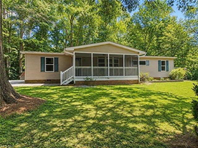 155 Trinity Dr, King, NC 27021