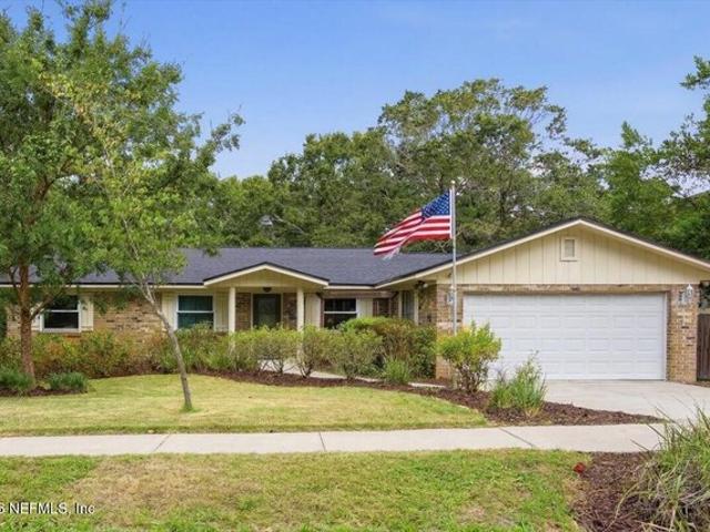 1564 Oak Ridge Dr W, Jacksonville, FL 32225