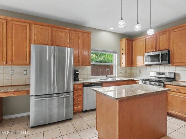 1564 Applewood Court