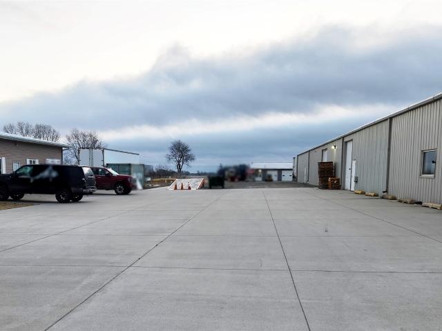 1564 Hwy 14 Highway