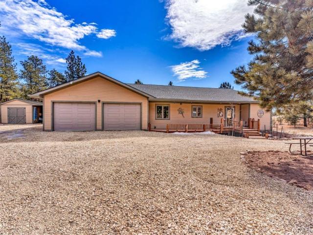 1564 Larkspur Lane