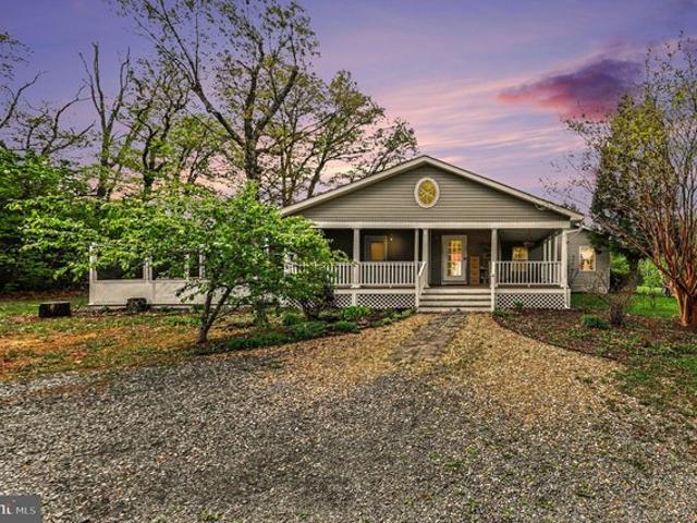 1564 Perry Rd, Winchester, VA 22602