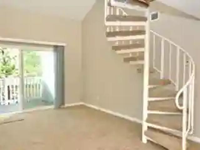 1564 Tanglewood Ln, 2 beds, 2 full baths