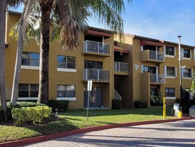 15650 80th St SW #F 208, Miami, FL 33193