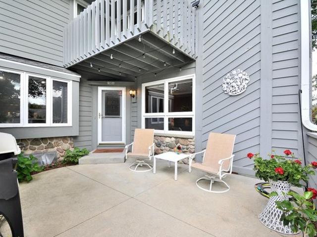 15651 W Ridge Rd, New Berlin, WI 53151