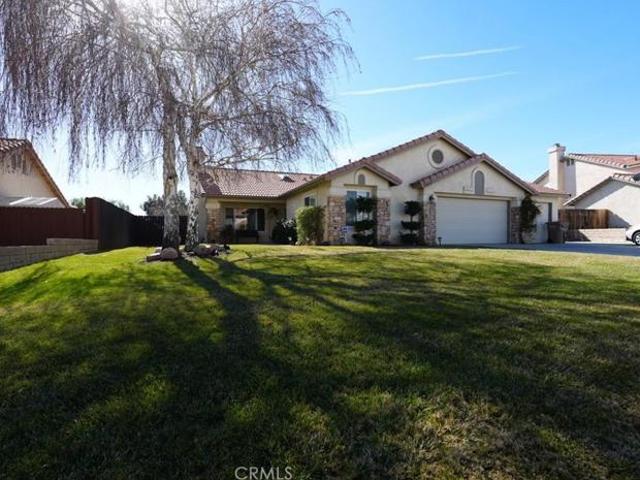 15657 Travis St, Hesperia, CA 92345