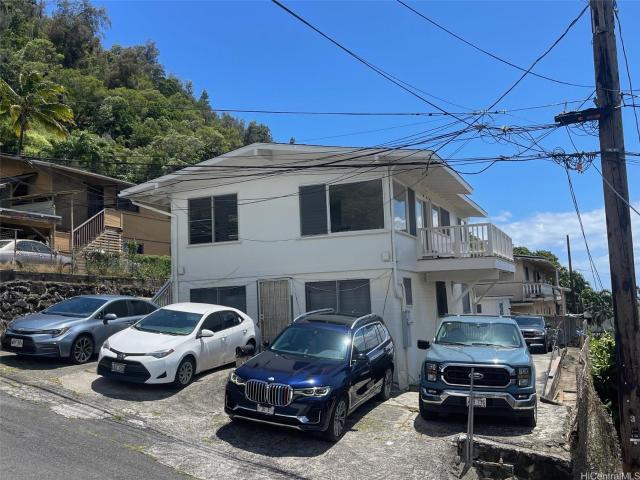 1565 Moani St, Honolulu, HI 96819 | MLS #202513 | Compass