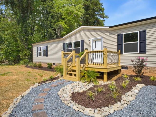 1565 Old Hollow Road