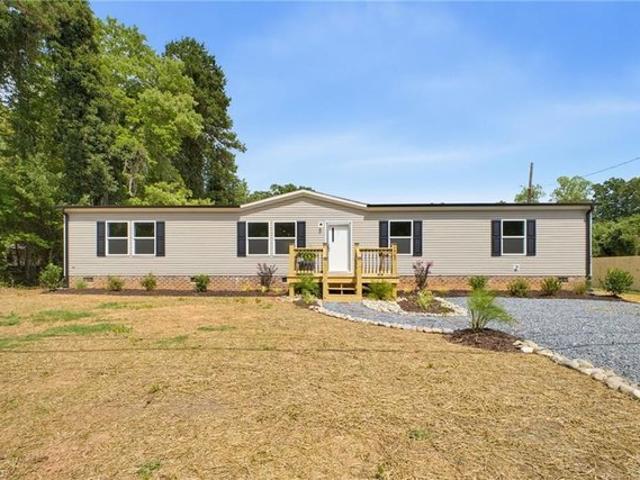 1565 Old Hollow Rd, Winston Salem, NC 27105