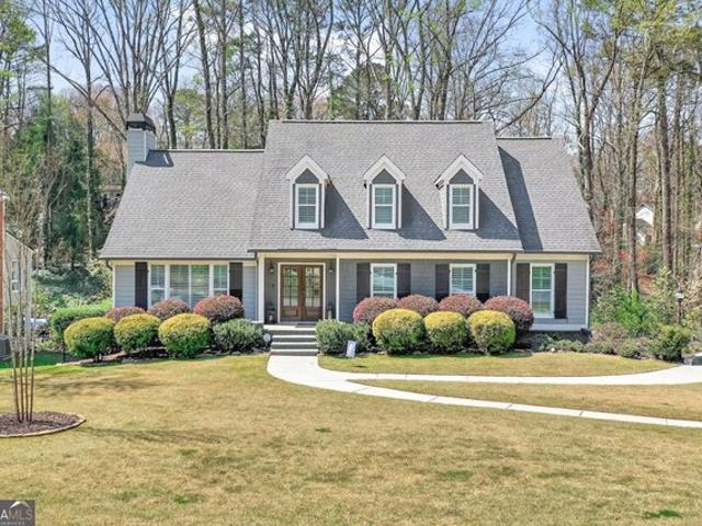 1565 E Bank Dr, Marietta, GA 30068