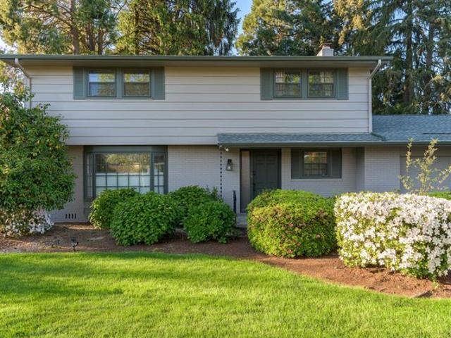 1565 Flintridge Ave, Eugene, OR 97401