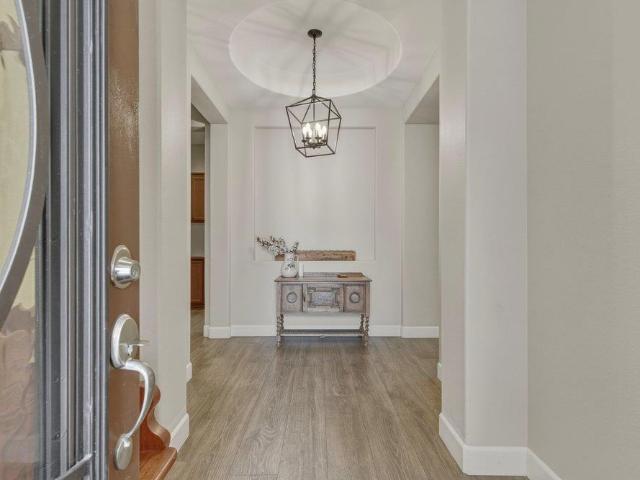 1565 Goldenstar Court